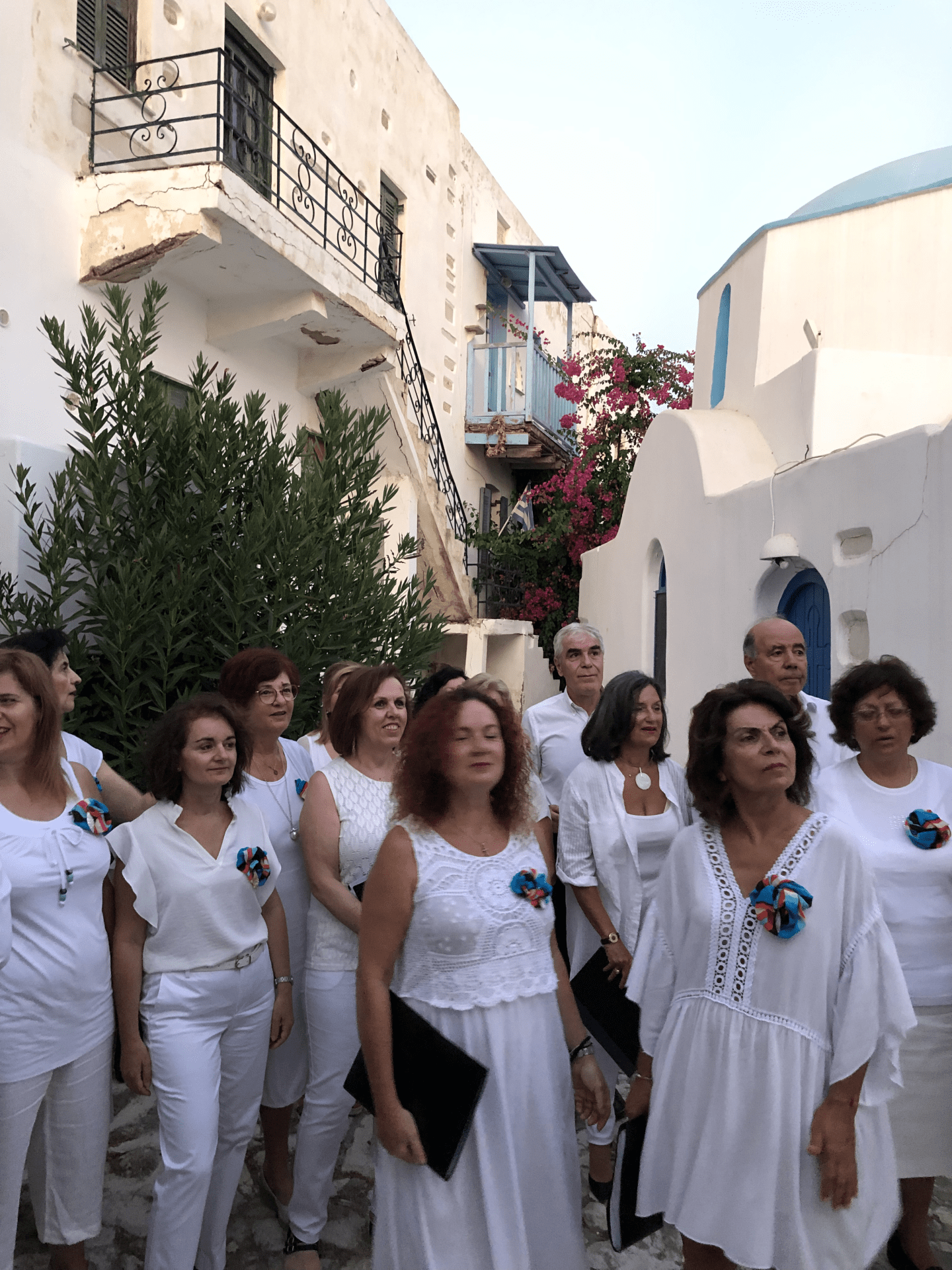 ΑΝΤΙΠΑΡΟΣ! - ΣΥΛΛΟΓΟΣ ΛΕΥΚΑΔΙΩΝ ΗΛΙΟΥΠΟΛΗΣ & ΓΥΡΩ ΔΗΜΩΝ «Η ΦΑΝΕΡΩΜΕΝΗ»